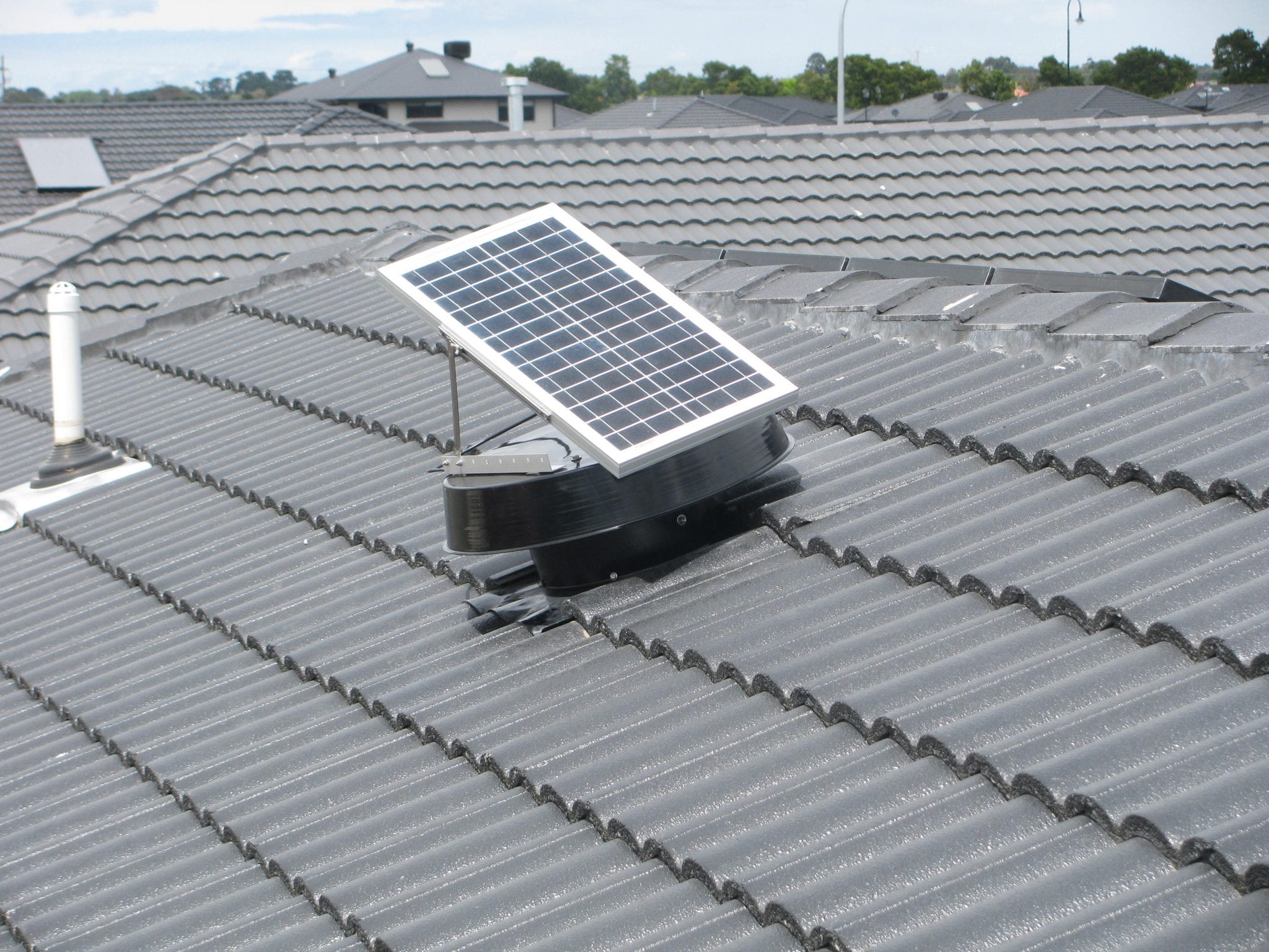 Solar Exhaust Fans – Roof Extractor Fans – Commercial Exhaust Fan